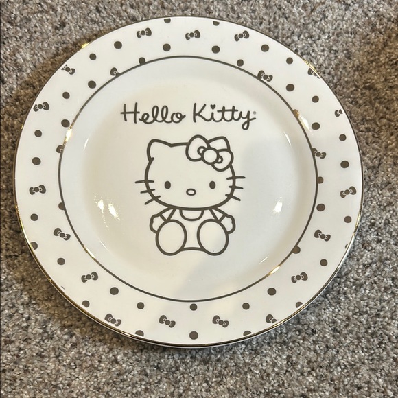 Hello Kitty | Kitchen | Hello Kitty 5 Ceramic Plate New | Poshmark